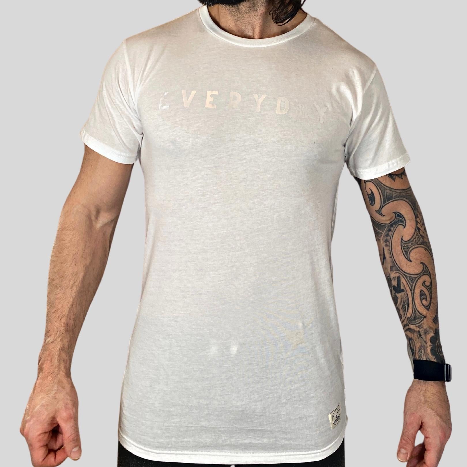 EVERYDAY | The ALEXANDRA | - 8X LOGO UNISEX T-SHIRT | white – 8x ...